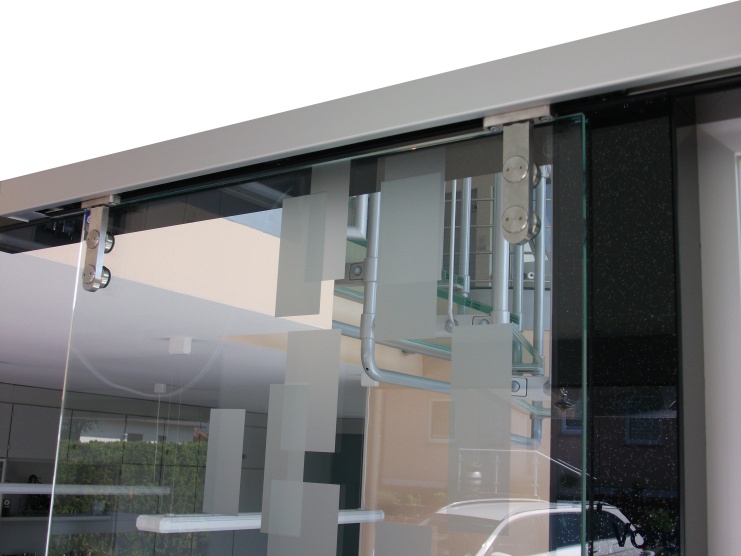 Dorma CS 80 MAGNEO – BADER Glastechnologie